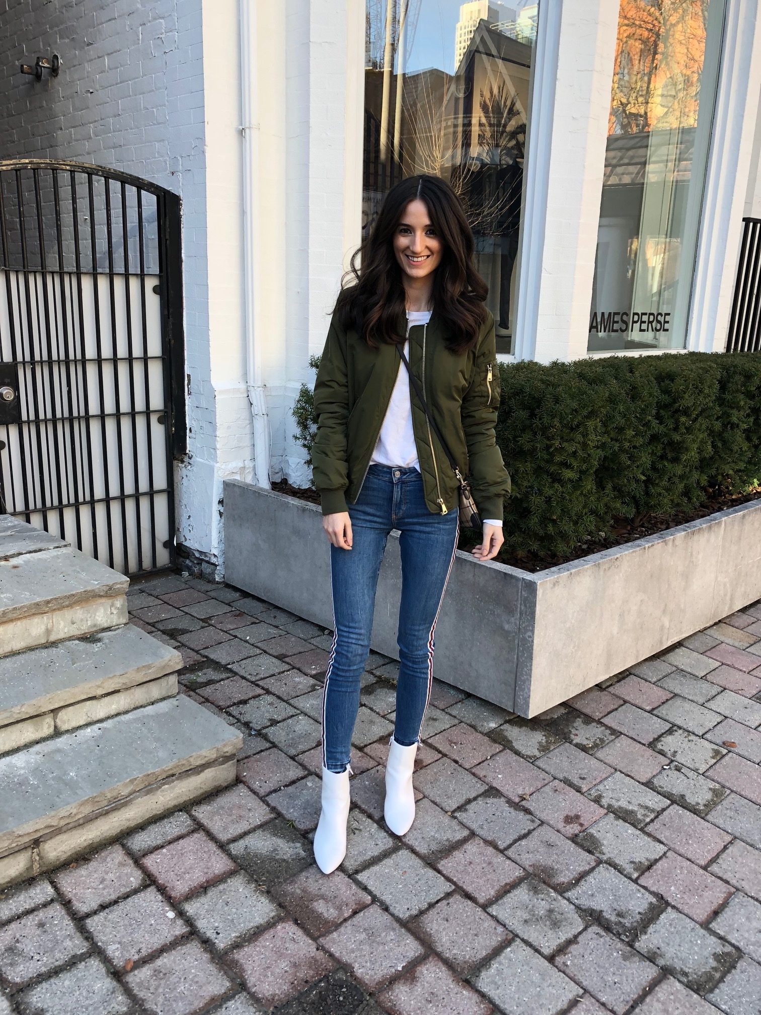 Street Style – Dressed to the Nineties